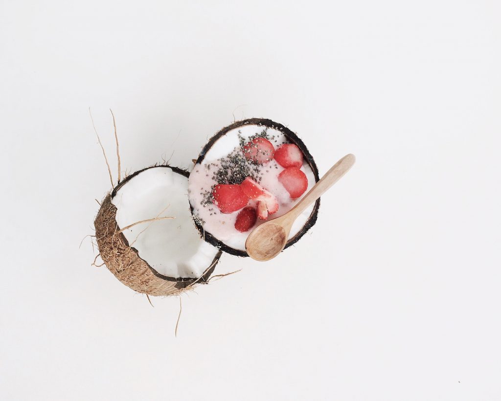 The Definitive Guide to Coconut Products - Kim Pearson